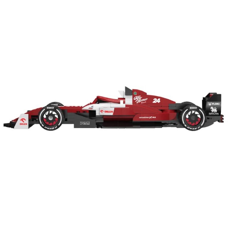 CaDA C55026W Alfa Romeo F1 Team ORLEN C42 1:24