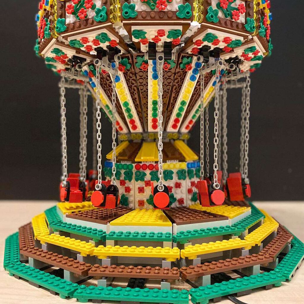 MOC Chained Carousel Klemmbausteine